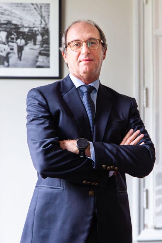 Felipe James Callao fue elegido Presidente de la Sociedad Nacional de ...