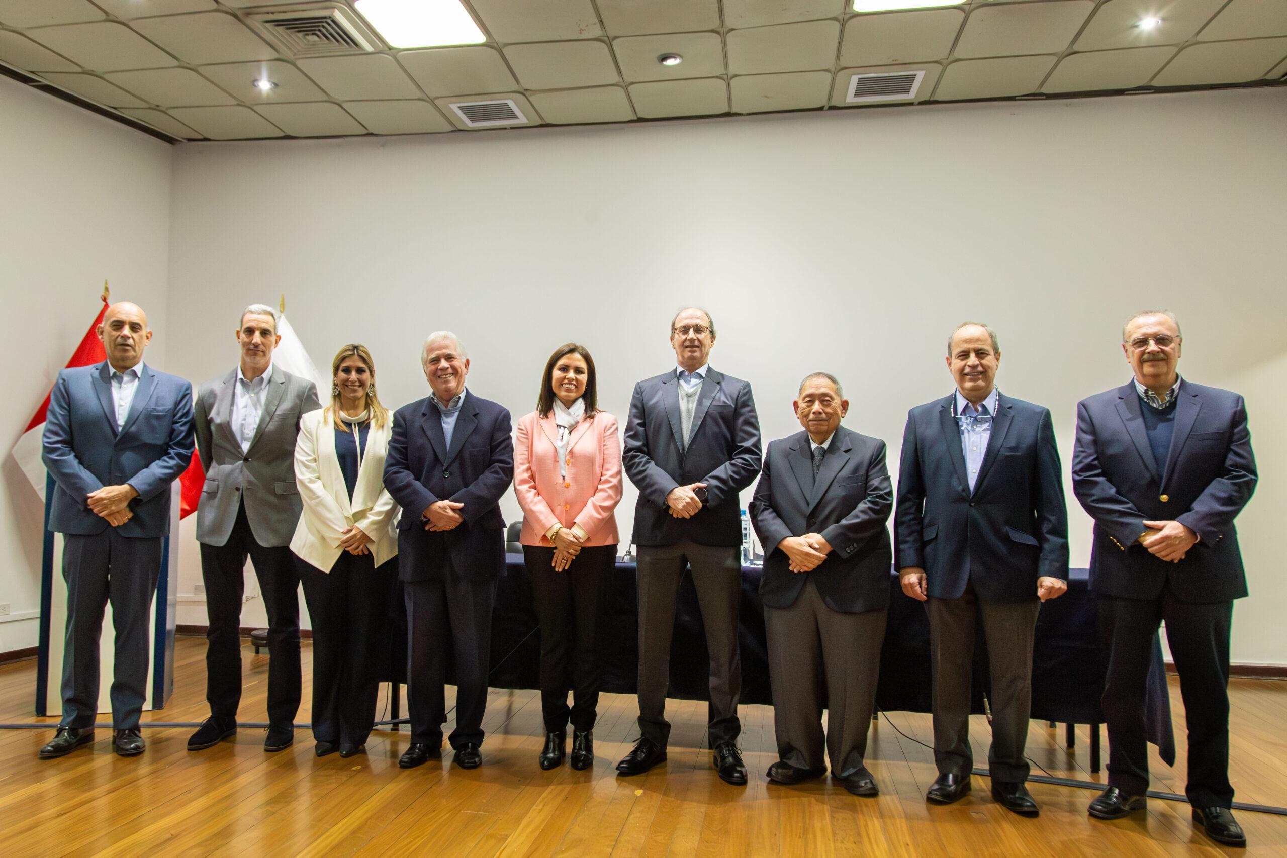 Felipe James Callao fue elegido Presidente de la Sociedad Nacional de ...
